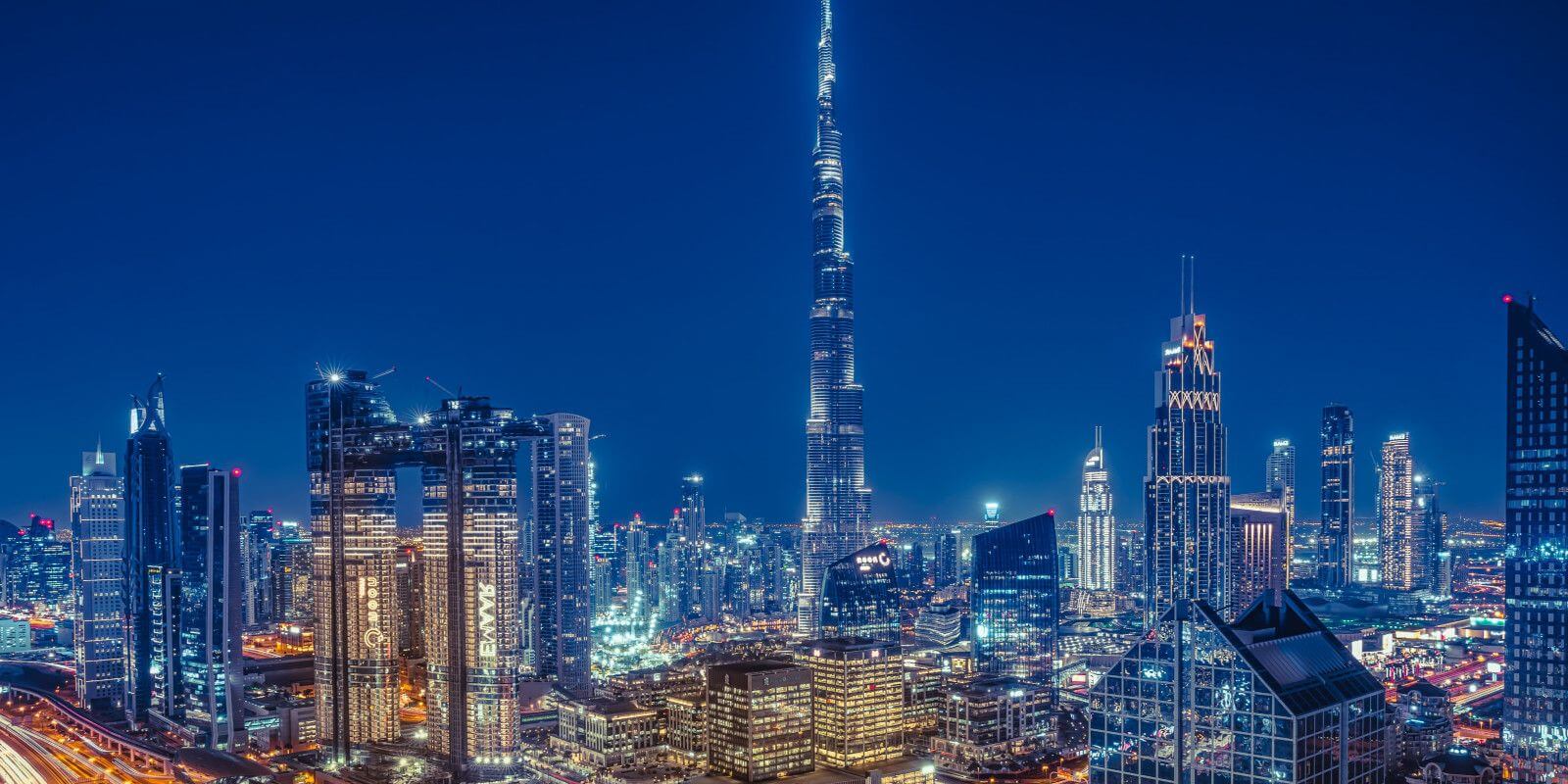 Dirham (AED) - jaka waluta w Dubaju jest najważniejsza? - InfoPodroze24.pl